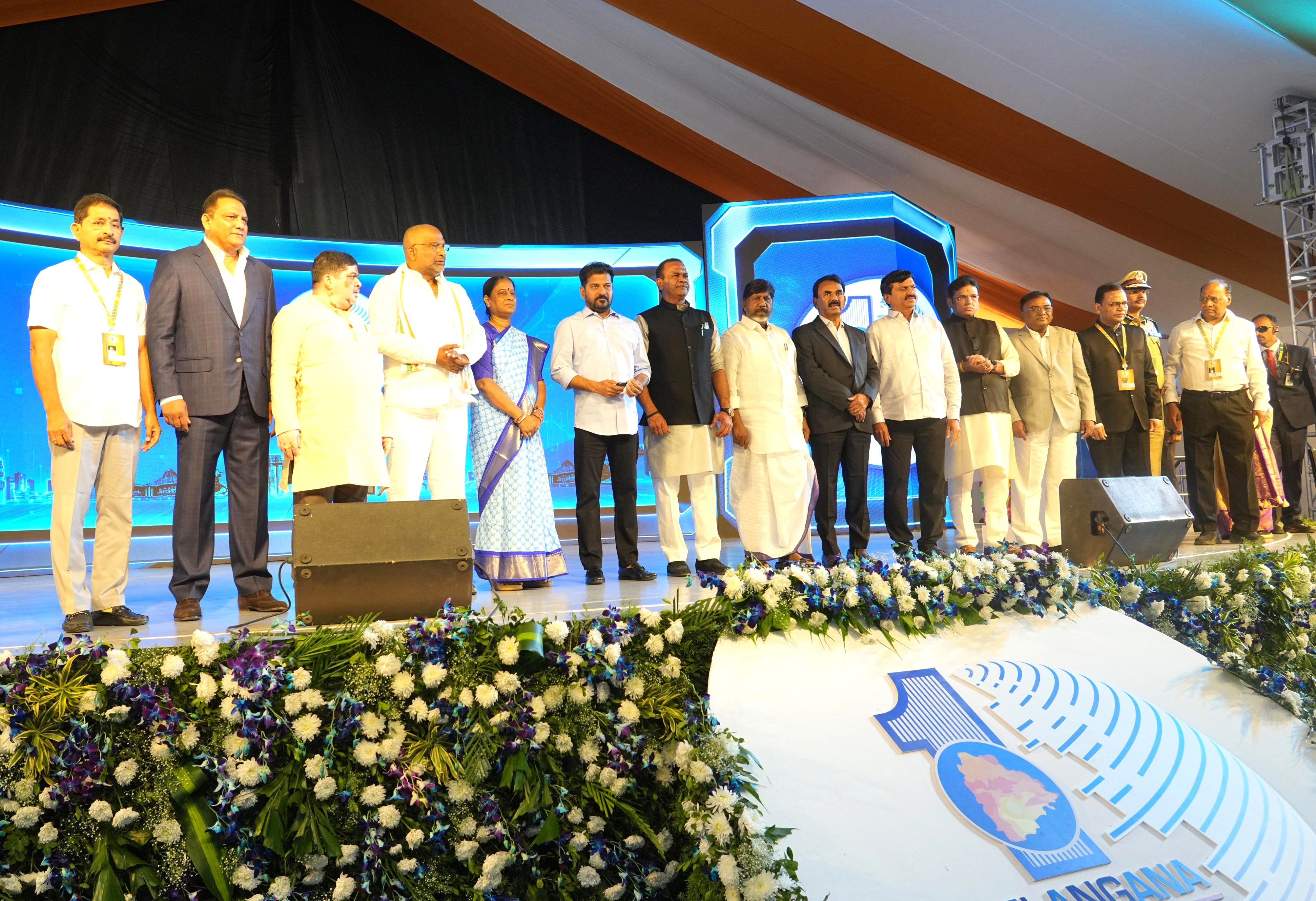 CM Revanth Reddy Unveils Telangana Thalli Statues Statewide During ...